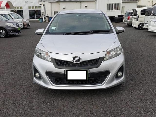 Toyota Vitz RS 2011 - JBC JAPAN